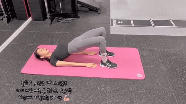 "163cm 42kg"...한그루, 쌍둥이 출산 후 18kg 감량한 뒤 완벽한 수영복 몸매 공개해 모두가 놀랐다